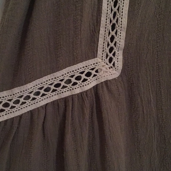 entro | Dresses | Nwt Entro Olive Green Dress With Cream Lace Detail ...